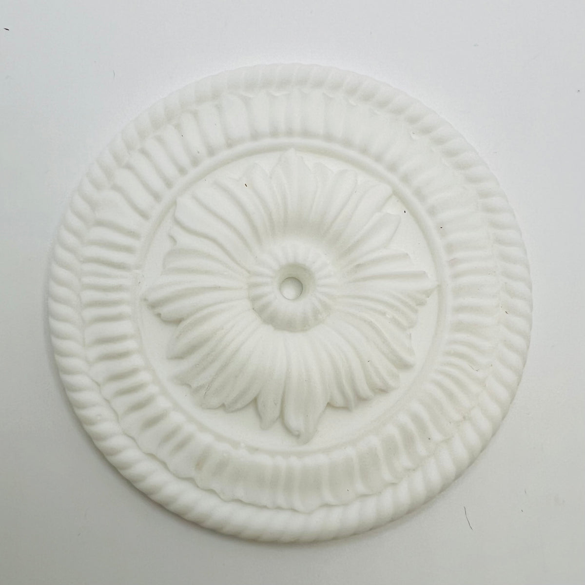 Ceiling Medallion - 1/12 Scale - Resin – Freedom Miniatures