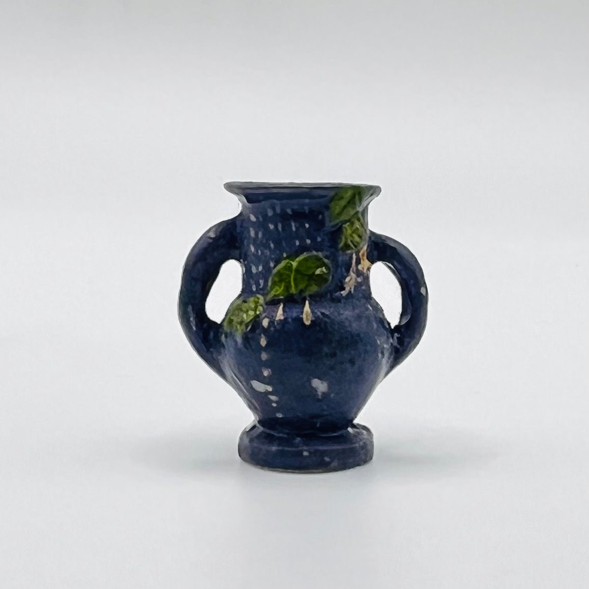 Blue Grey Resin Blue Vase - 1/12 Scale Dollhouse Miniature – Freedom ...